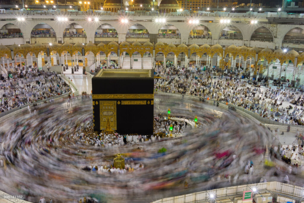 The Significance & Importence of Hajr-e-Aswad | LearnQuranKids